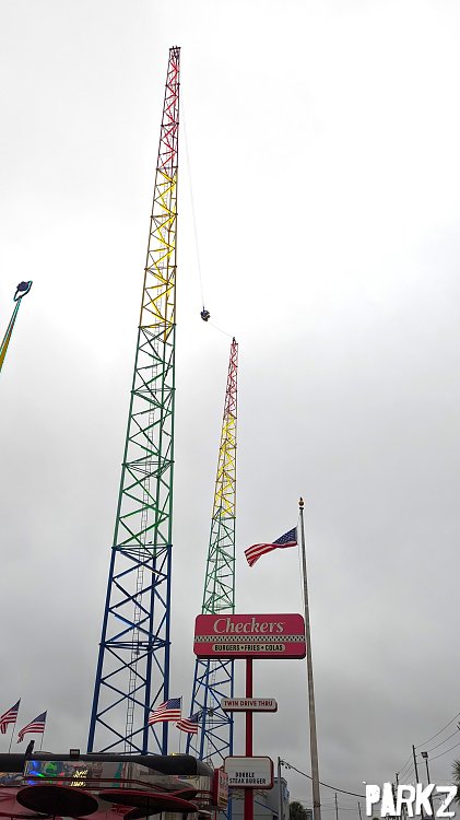 OldTown SlingShot | Family Attraction · Flat Ride at Fun Spot America ...